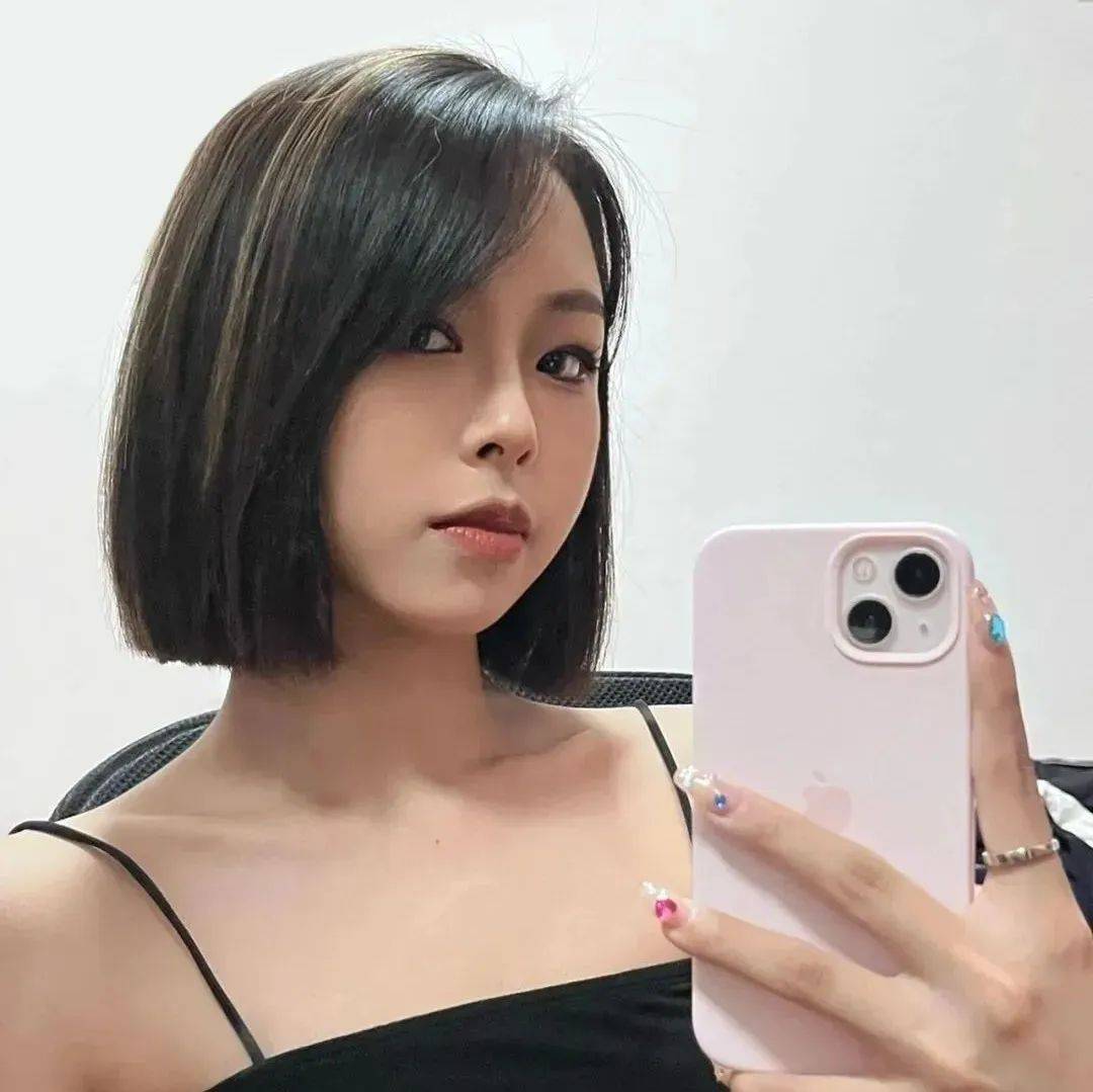 “齐下巴头”，越剪越上头！_发型_中国_形象