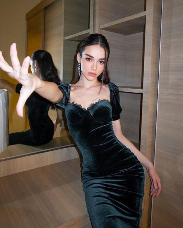 性感御姐堪称人间芭比！泰德混血正妹mariaskyy美照赏_The_Face_"Sky