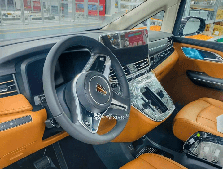 一汽红旗首款插混MPV长这样？红旗HM9 PHEV版谍照曝光_搜狐汽车_搜狐网