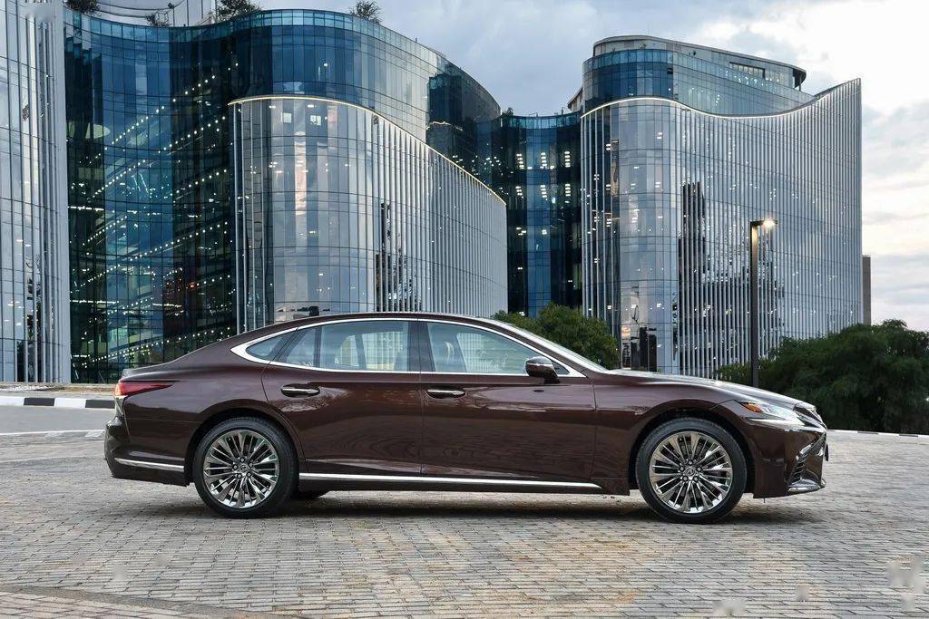 老模型试玩，来自京商的LEXUS LS500_搜狐汽车_搜狐网