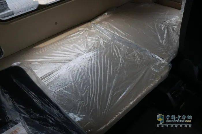 [静态测评]YYDS！ 陕汽德龙X5000L专为煤炭、砂石料运输而生_搜狐汽车_搜狐网