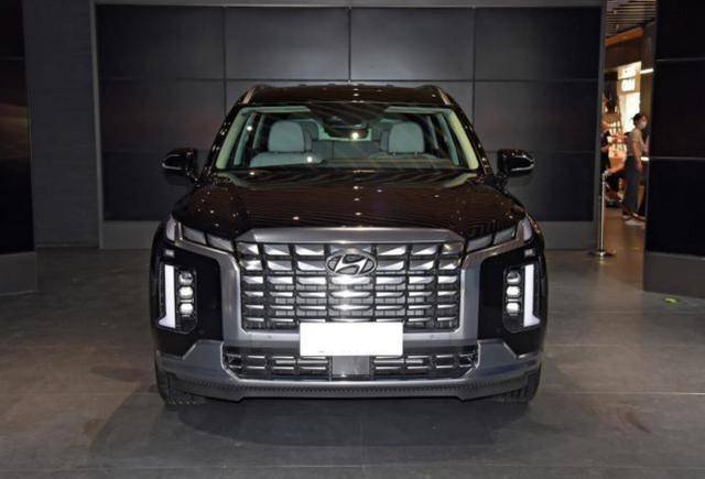 卖不动就换代，30万的现代版“陆巡”，全系3.5LV6，关键整车进口_搜狐汽车_搜狐网