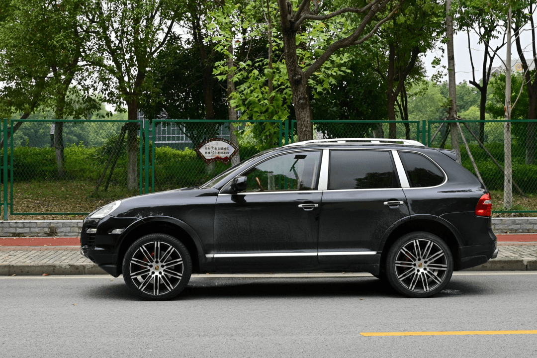 【路试笔记】18.8万块，4.8T二手保时捷卡宴Turbo开回家！_搜狐汽车_搜狐网