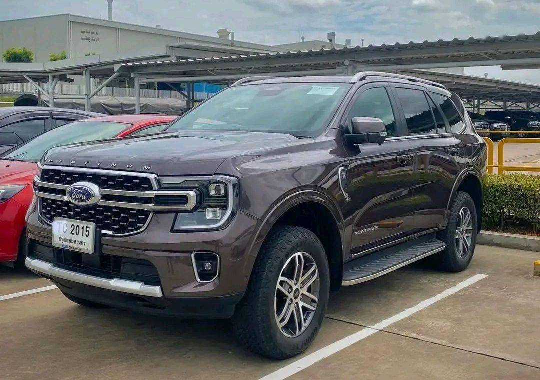 新款福特撼路者亮相，3.0T+10AT，越野元素丰富，威猛霸气_搜狐汽车_搜狐网