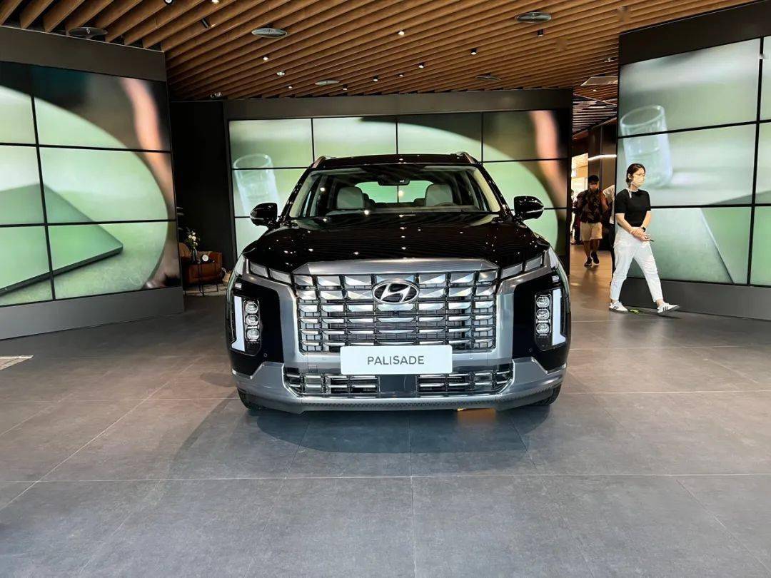 同级唯一3.5L V6+8AT，原装进口大7座SUV，30万出头可买！_搜狐汽车_搜狐网