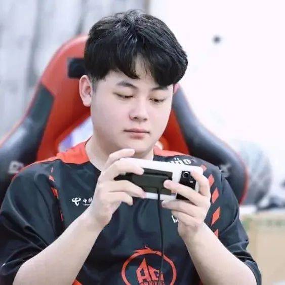 AG边路忆安究竟有多“菜”？这组数据很直观！四次MVP全是蒙恬_比赛_英雄_季后赛