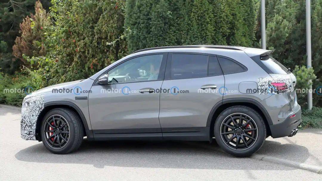 【名车生活】新款梅赛德斯-AMG GLA 45谍照 或将于2023年正式亮相_搜狐汽车_搜狐网