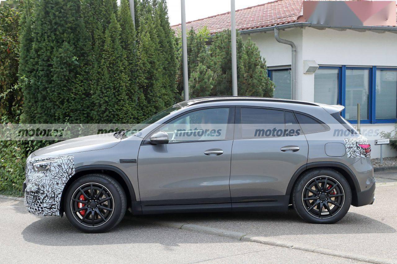 将2023年上市 梅赛德斯-AMG新款GLA 45谍照曝光_搜狐汽车_搜狐网