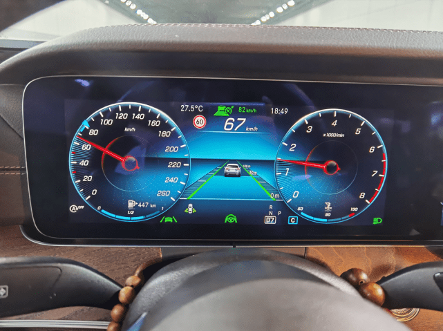 21款奔驰E300L立标升级原厂23P自动跟车，智能驾驶更轻松_搜狐汽车_搜狐网