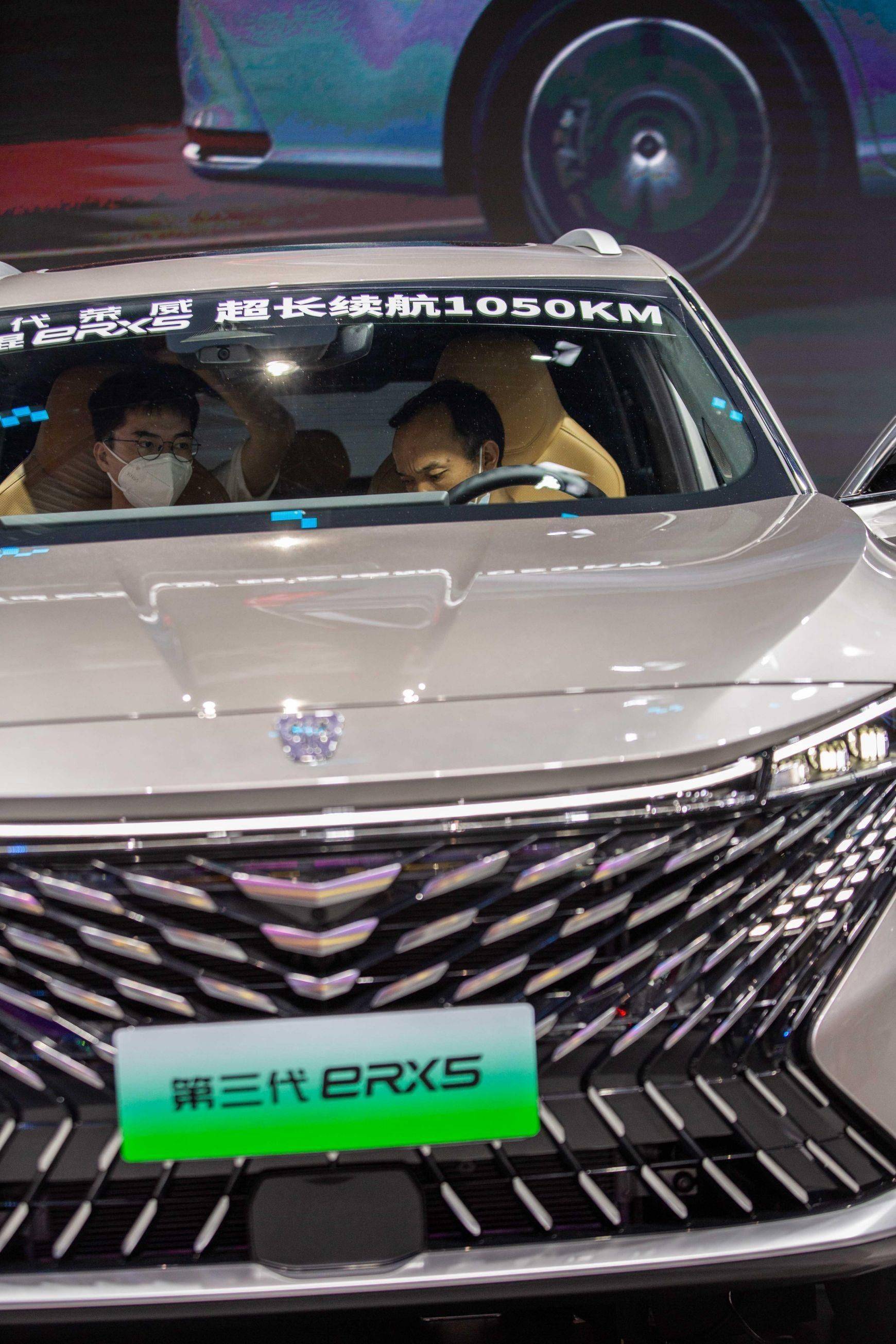 成都车展最火爆的混动SUV，15万多能搞定，很难让人不心动_搜狐汽车_搜狐网