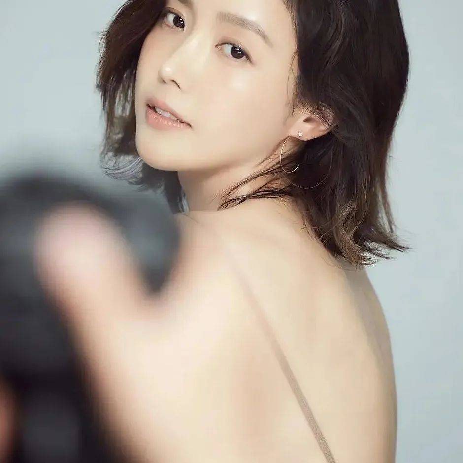 Get到了这个40 姐姐,太欲了 蔡贞安 Iu 韩流