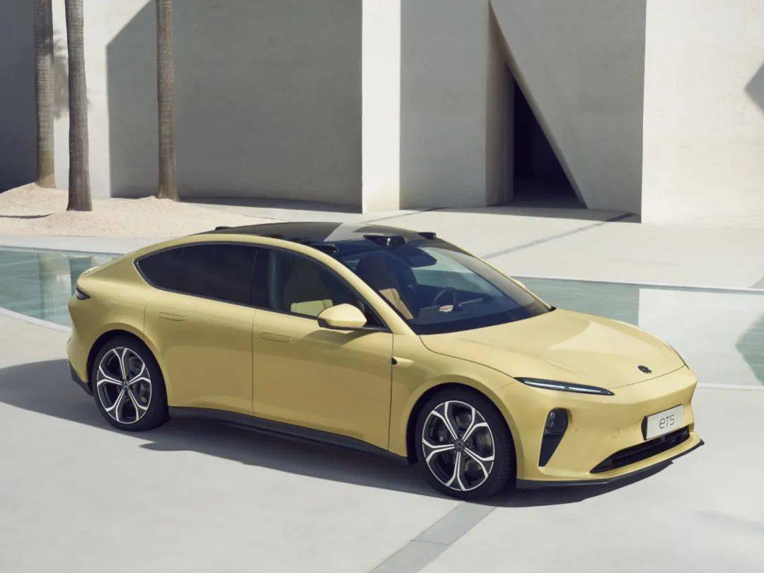 NIO ET5外观&内饰全色实拍来了！_搜狐汽车_搜狐网