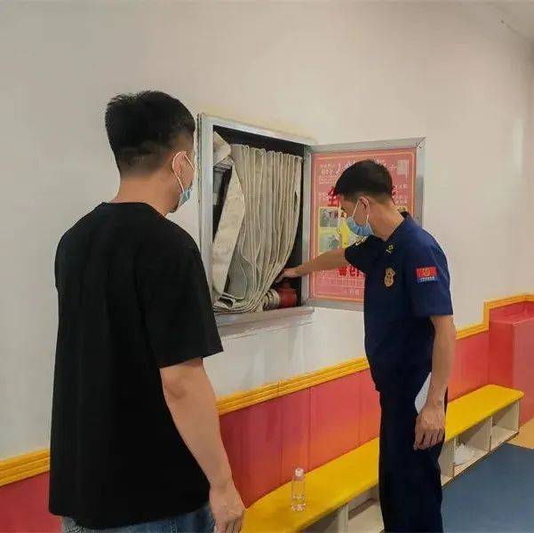 阜新消防细河大队开展开学前校园消防安全联合检查 工作 进行 巡查