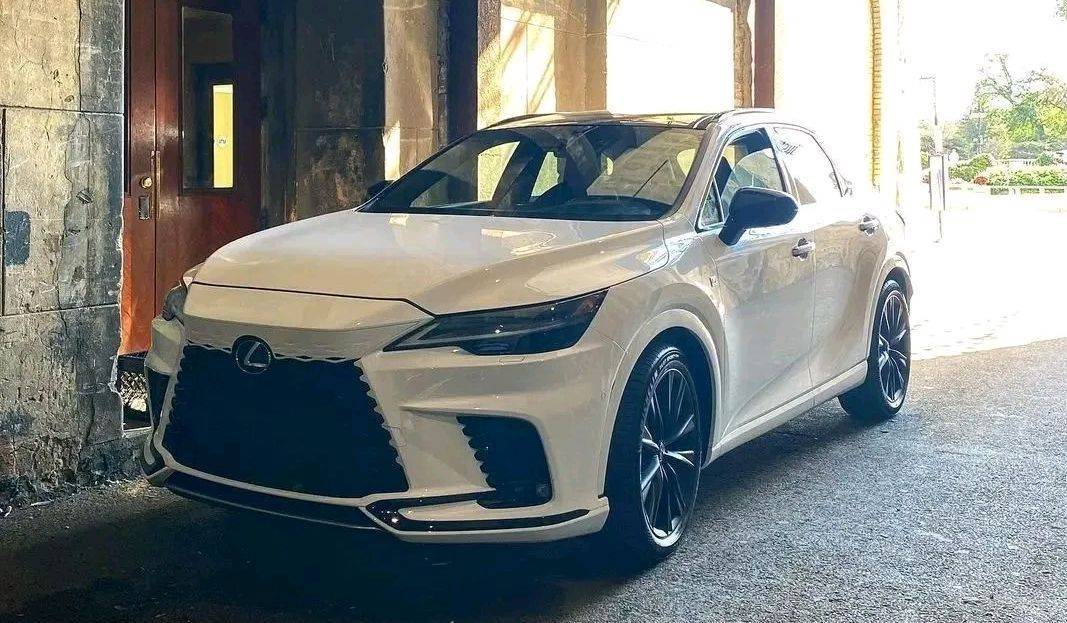 气场媲美奔驰GLE，雷克萨斯高颜值SUV亮相，2.4T+运动套件，霸气_搜狐汽车_搜狐网