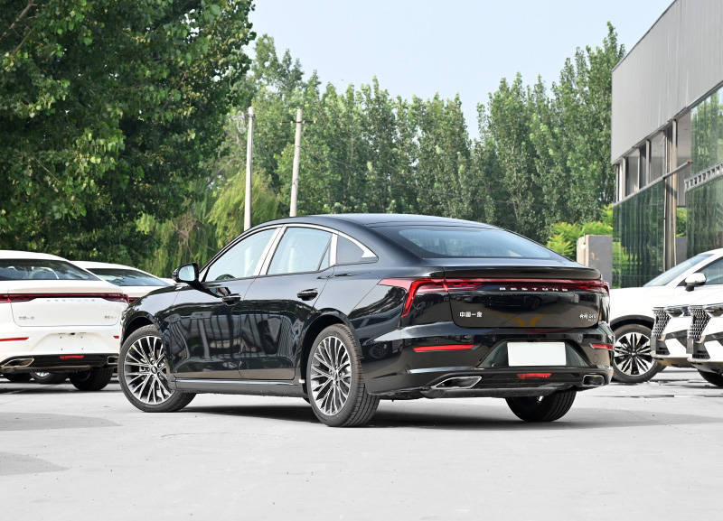 迷恋过思域，考虑过速腾，但最终选了它，2.0T+6AT后排放倒能当床_搜狐汽车_搜狐网