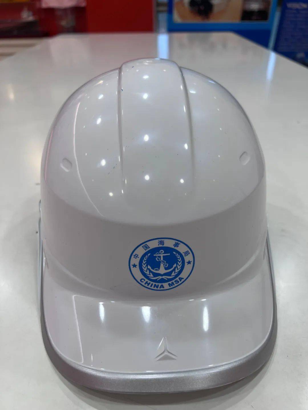 案例警示丨船员作业“三件套”，个人防护很重要_救生衣_工作_船舶