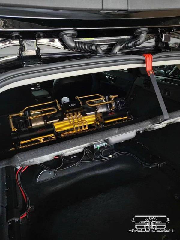 ‘深藏不漏’沃尔沃V90改装AIRBFT气动避震玩转低趴_搜狐汽车_搜狐网