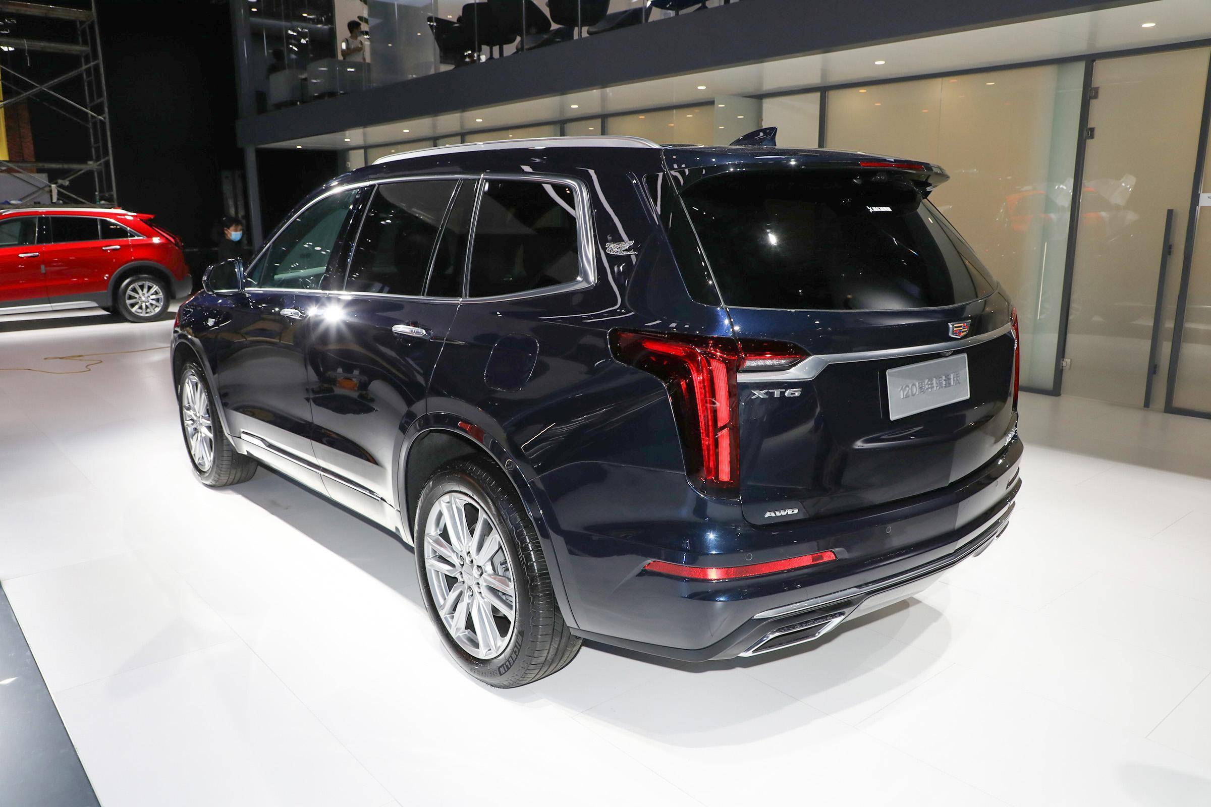 凯迪拉克XT6 120周年限量版上市！标配四驱系统，售价41.42万元起_搜狐汽车_搜狐网