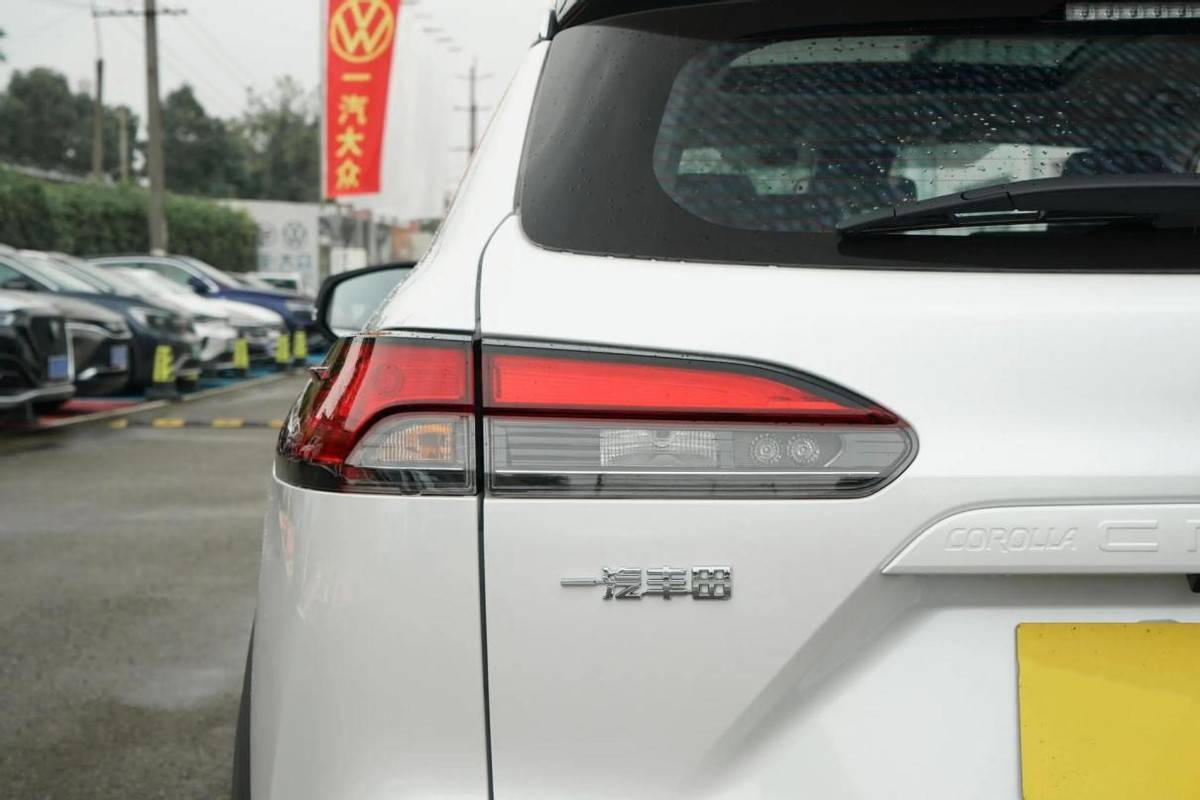 丰田又一亲民SUV，12.98万起，标配2.0L动力，一公里才4毛多_搜狐汽车_搜狐网