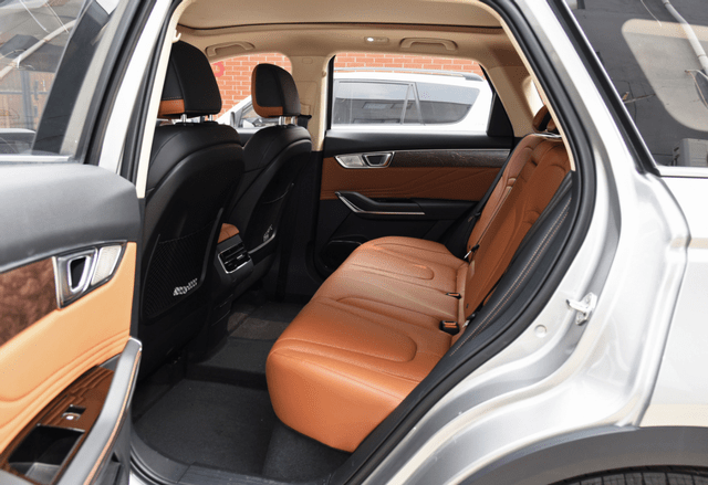 国庆自驾出游哪家强？轴距2.87m奔腾T99有话说_搜狐汽车_搜狐网