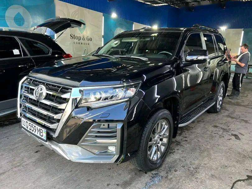 丰田普拉多“新版本”曝光，镀铬元素丰富，2.8T+6AT+差速锁_搜狐汽车_搜狐网