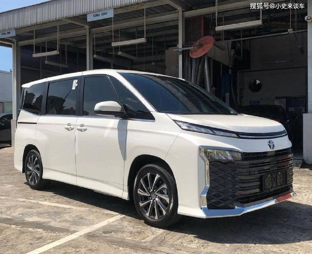 丰田又推出全新MPV！不足二十万气场媲美埃尔法，搭载1.8T混动！_搜狐汽车_搜狐网