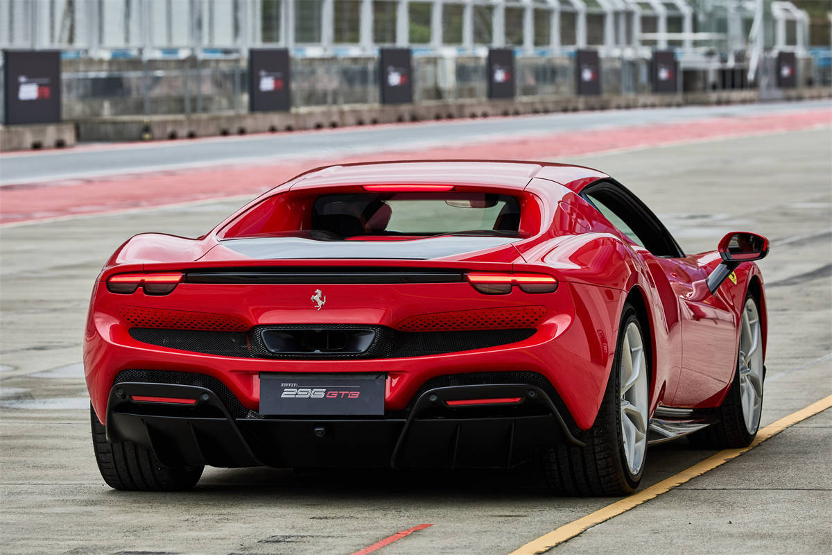 试驾｜法拉利296GTB：塑造V6超跑时代的标杆_搜狐汽车_搜狐网