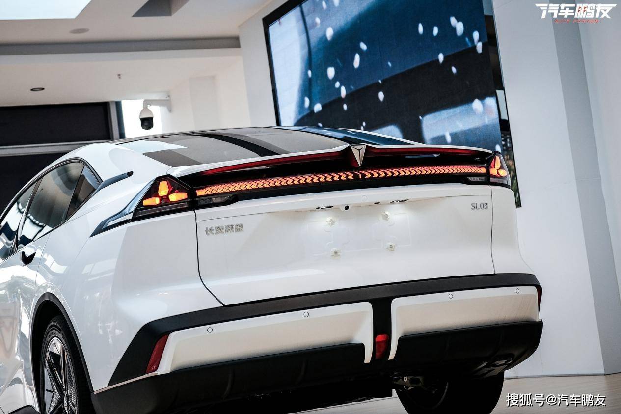 探店长安深蓝SL03，用性价比干掉比亚迪海豹？_搜狐汽车_搜狐网