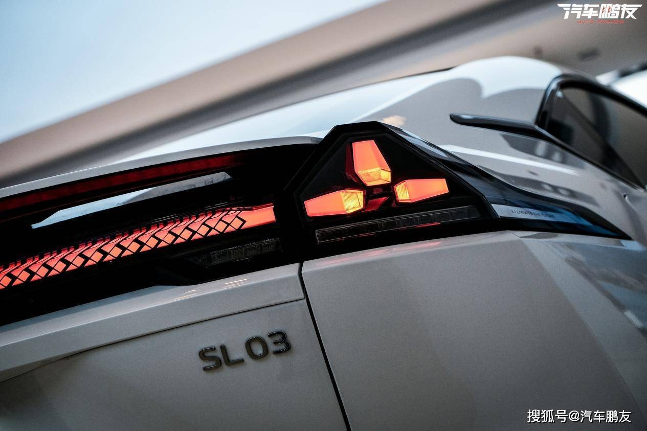 探店长安深蓝SL03，用性价比干掉比亚迪海豹？_搜狐汽车_搜狐网