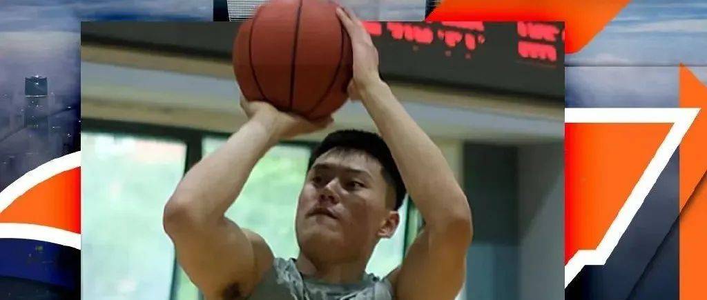 CBA揭幕在即，《G品篮球》展望上海男篮未来新星_赛季_李弘_程望樊