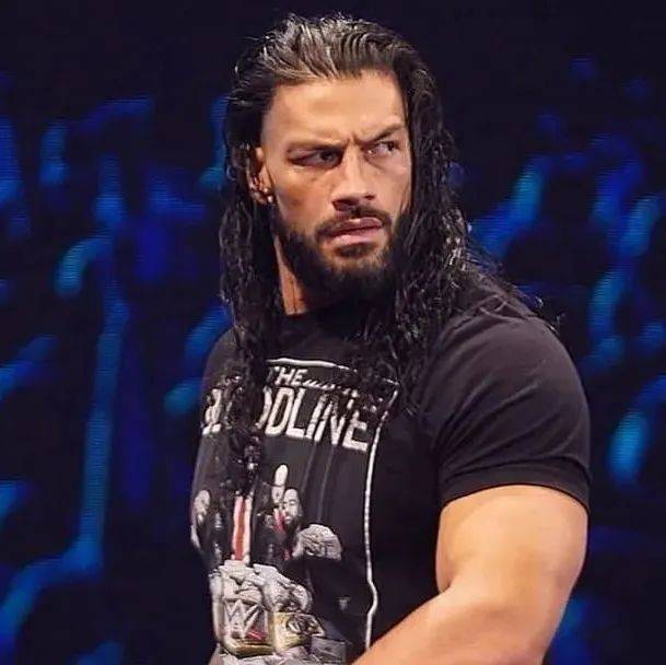 WWE还没有聘请到能够将推翻罗曼雷恩斯的超级巨星？_Reigns_Roman_比赛
