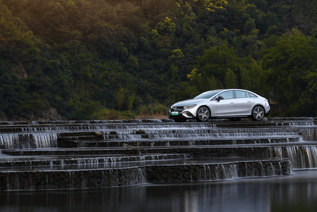 BBA加速电气化转型，北京奔驰EQE能否成为50万级标杆？_搜狐汽车_搜狐网