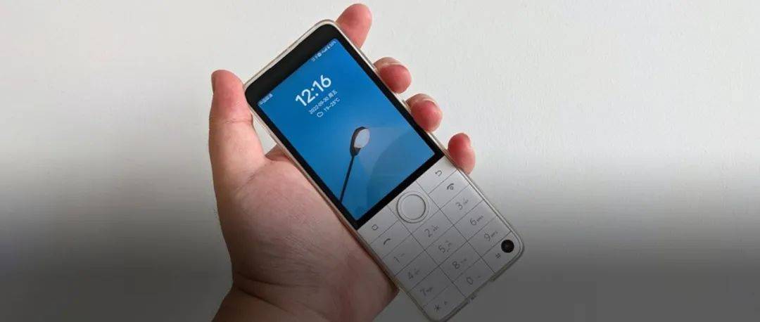 iPhone 14 发布以后，我却买了一台键盘手机……_Android_屏幕_按键