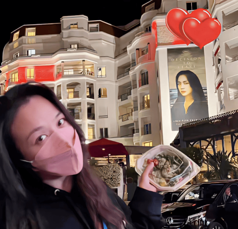 43岁的汤唯，终于在韩国抱上了“金大腿” -6park.com