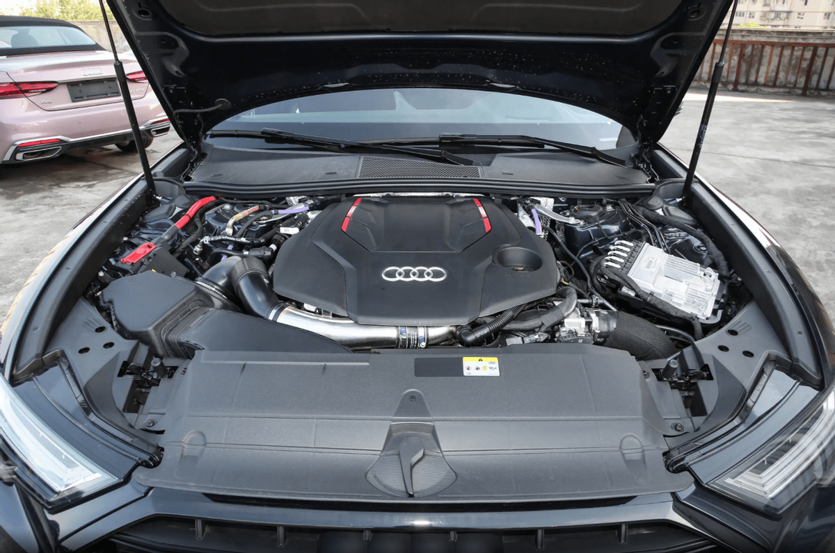 实拍奥迪S6，2.9T爆发450马力，4.5秒破百，售价94.68万值得吗？_搜狐汽车_搜狐网