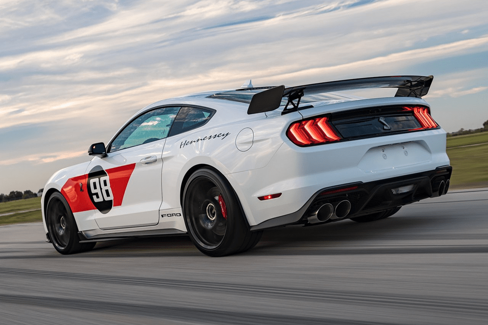 能屠牛斩马的千匹眼镜蛇 Hennessey爆改Mustang GT500亮相_搜狐汽车_搜狐网