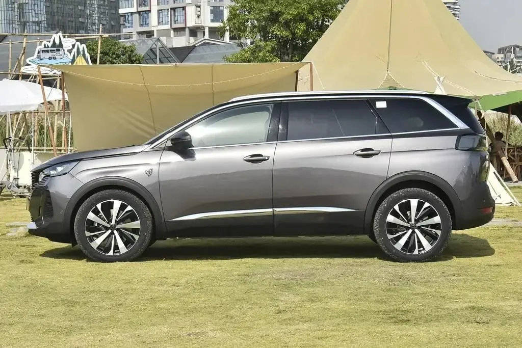 标致新5008开启预售，增配还降价，17.77万起售_搜狐汽车_搜狐网