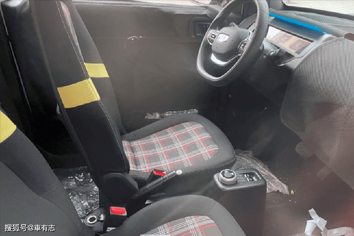 向五菱宏光MINI EV发起挑战！吉利几何M2内饰曝光，三门四座布局_搜狐汽车_搜狐网