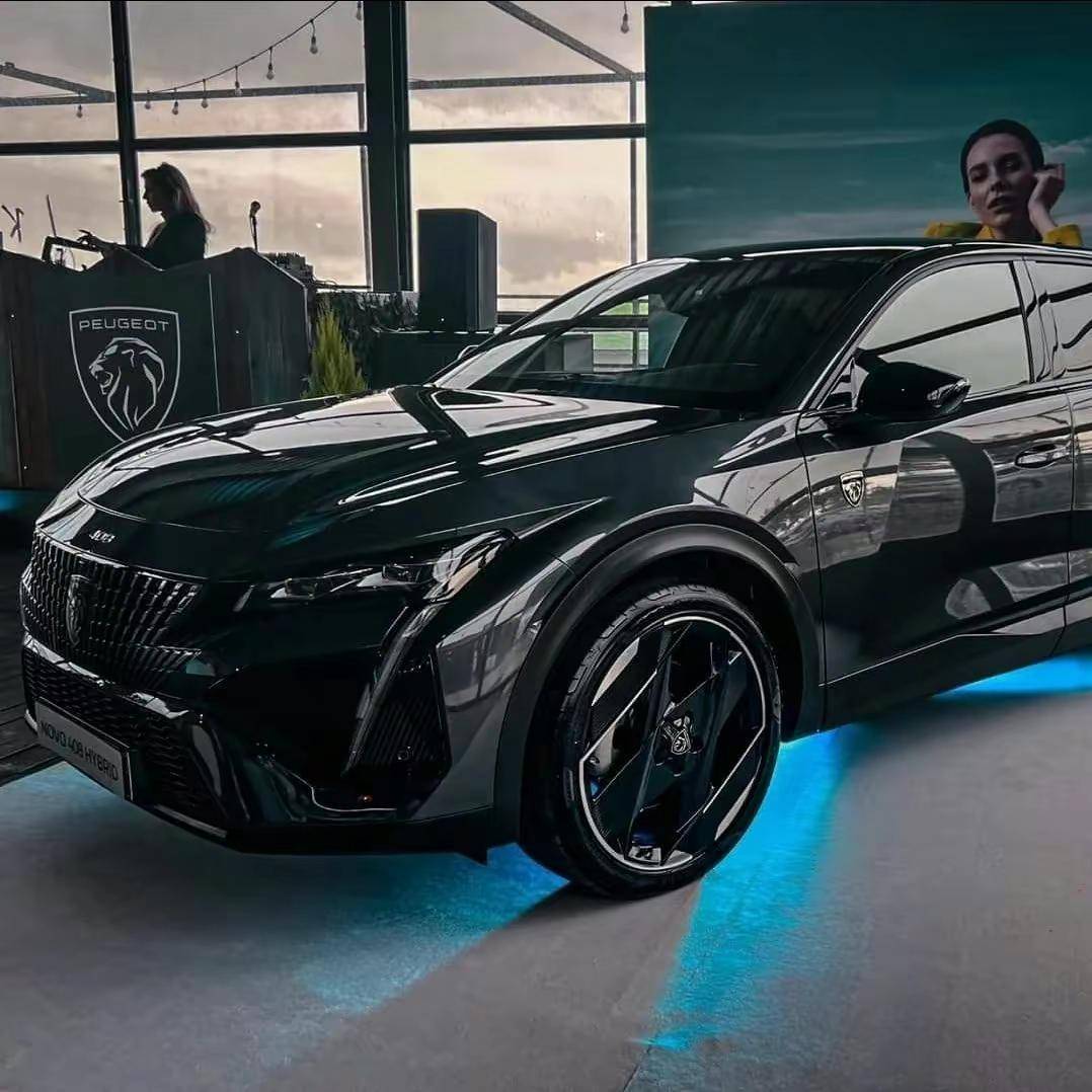 全新标致408X来了，黑武士涂装+1.6T引擎，大溜背造型时尚又霸气_搜狐汽车_搜狐网