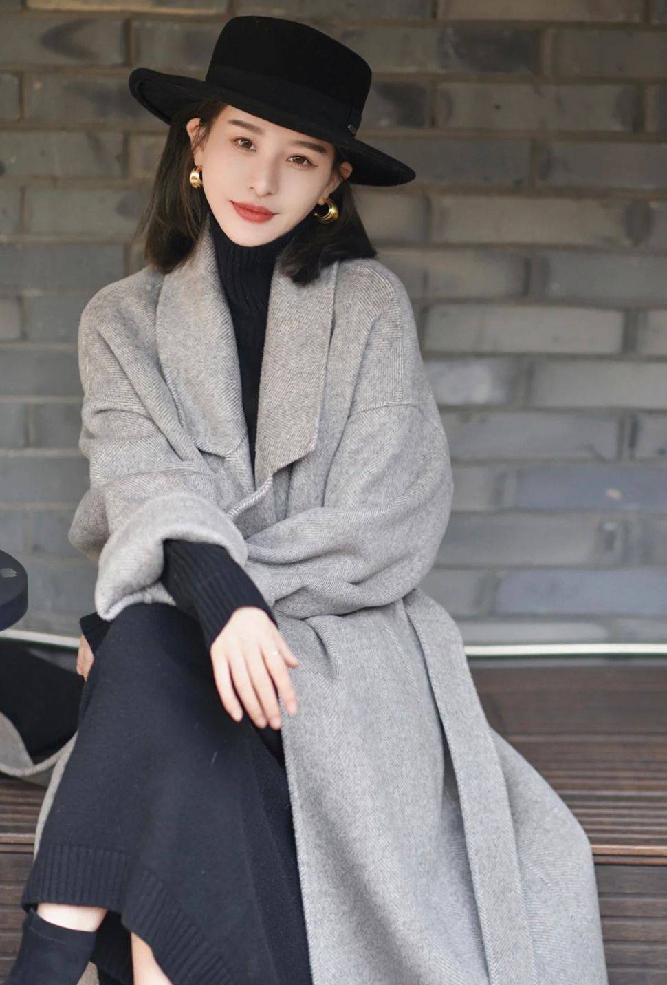 女人穿得够不够高级,看她的衣服 配色”就知道,和价格高低无关色彩服装颜色