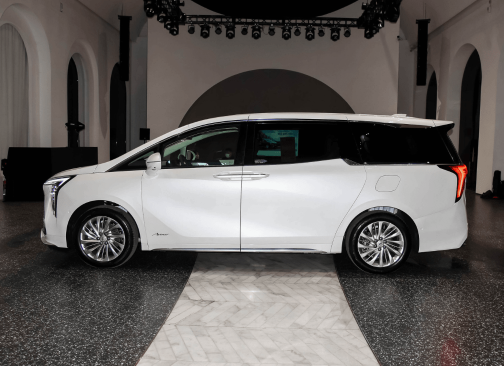 别克又推出全新MPV，车长5230mm，换装全新车标，对标丰田埃尔法_搜狐汽车_搜狐网