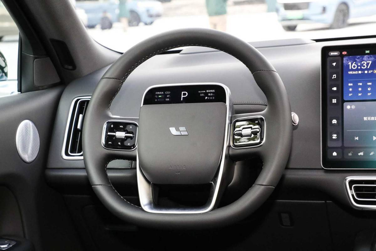 误会理想了？理想L8低配综合续航也是1315km，NOA、空悬都是标配_搜狐汽车_搜狐网