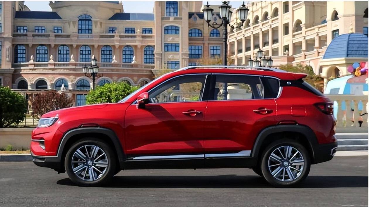 年轻人会选择长安CS35 PLUS还是新宝骏RS-3_搜狐汽车_搜狐网