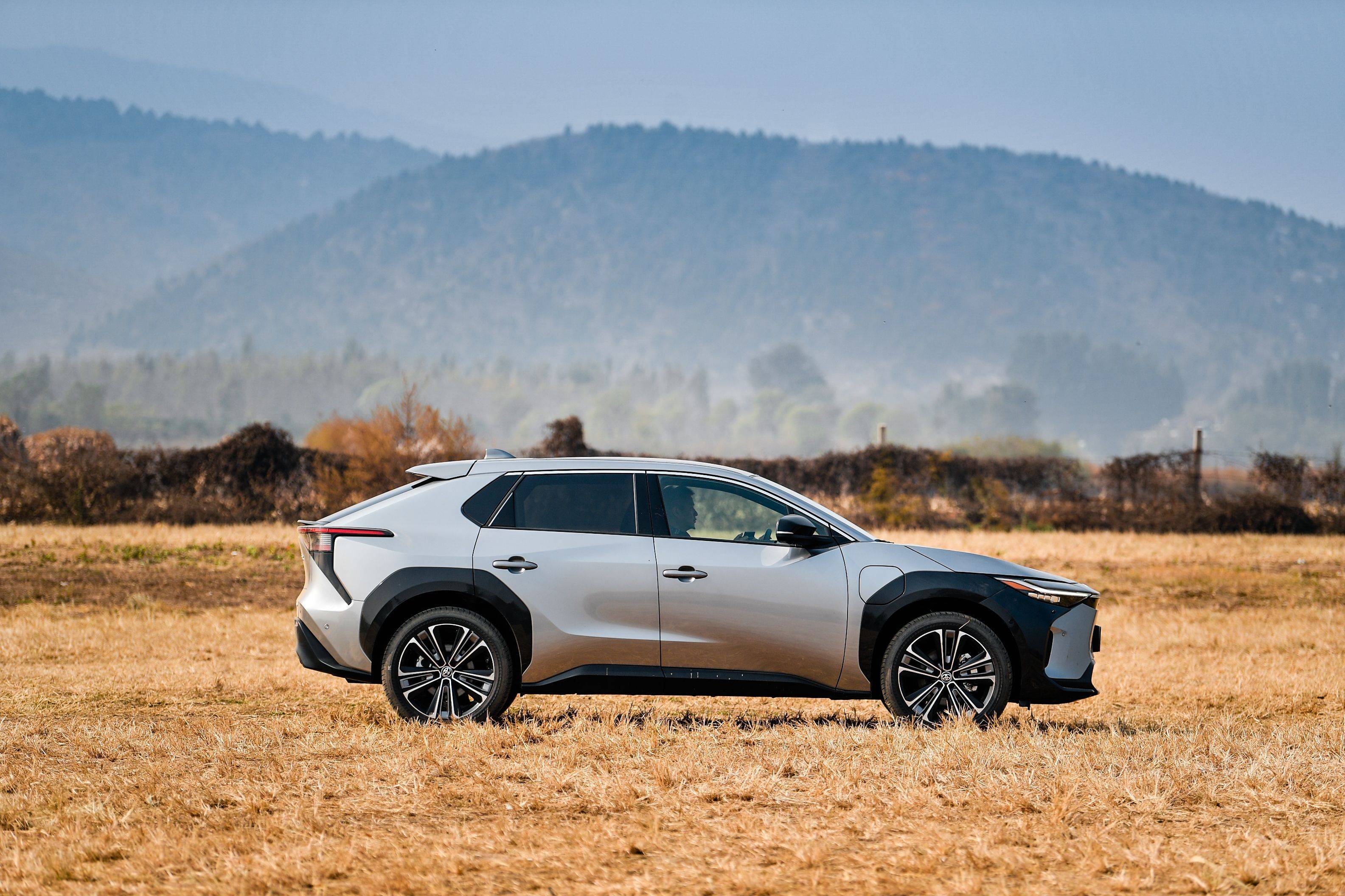 超越零排放 解密一汽丰田bZ4X传达了怎样的新价值_搜狐汽车_搜狐网