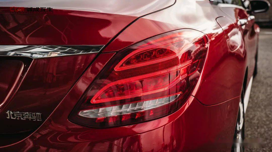 (最新到店)有“小S”美称，不到18万，还看什么帕萨特？【奔驰C级 改款 C200L 运动型】_搜狐汽车_搜狐网