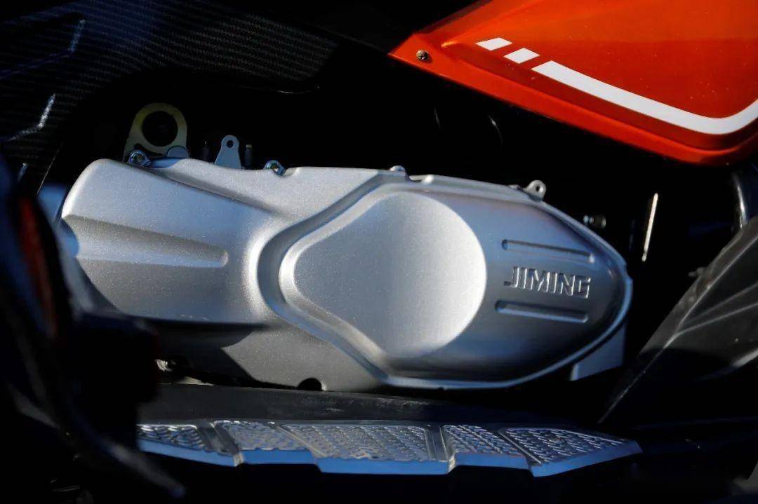 加剧内卷！国产倒三轮先驱出新车，机甲风格坦途TT300 测评_搜狐汽车_搜狐网