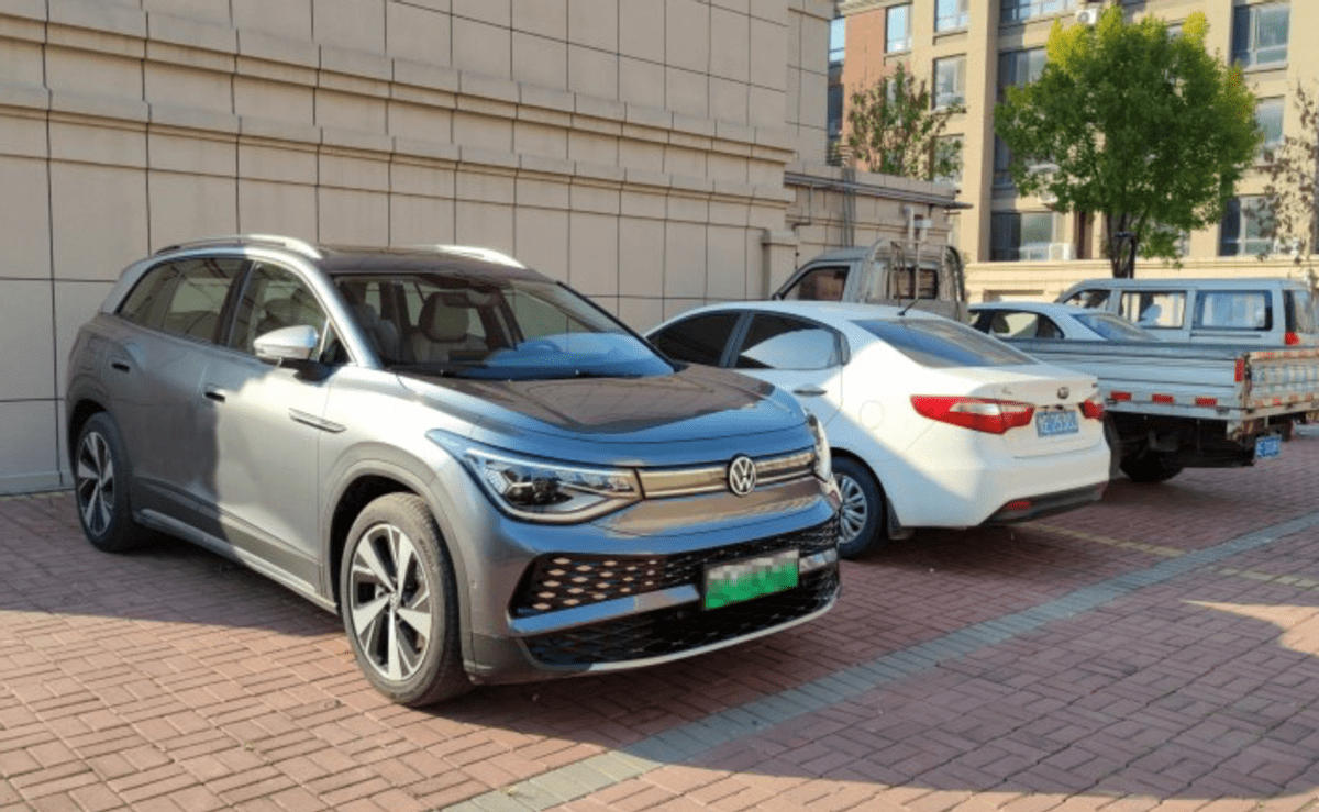 再出意外的modely和ID6X哪个好，这次你还信特斯拉吗？_搜狐汽车_搜狐网