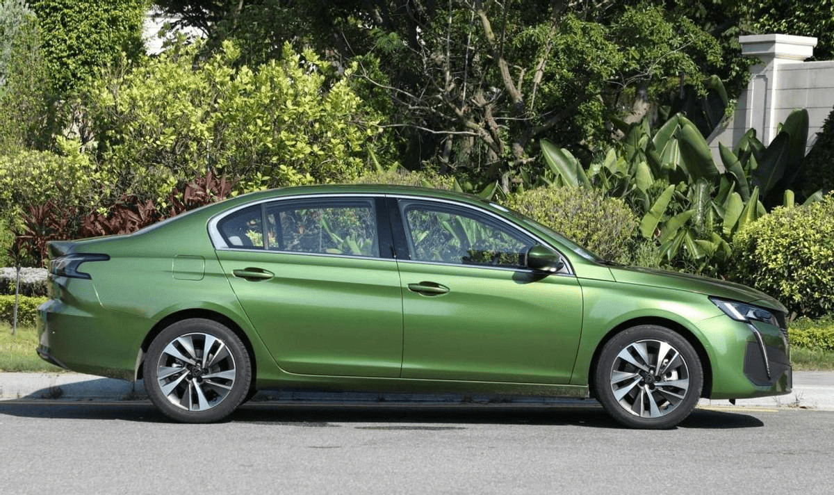 法系低头了，全系1.6T+6AT，入门才10.57万，实拍全新标致408_搜狐汽车_搜狐网