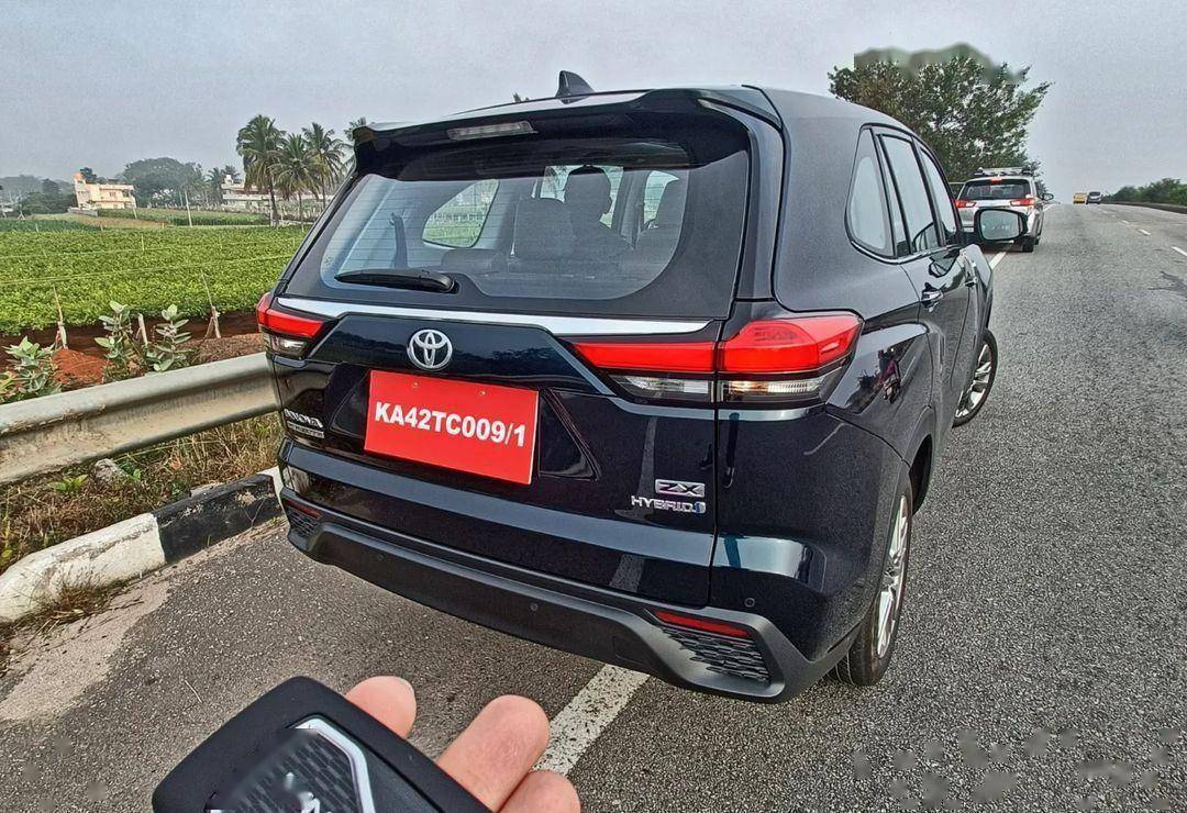 丰田家用MPV“新成员”亮相，气场超越GL6，2.0升引擎，真大气_搜狐汽车_搜狐网