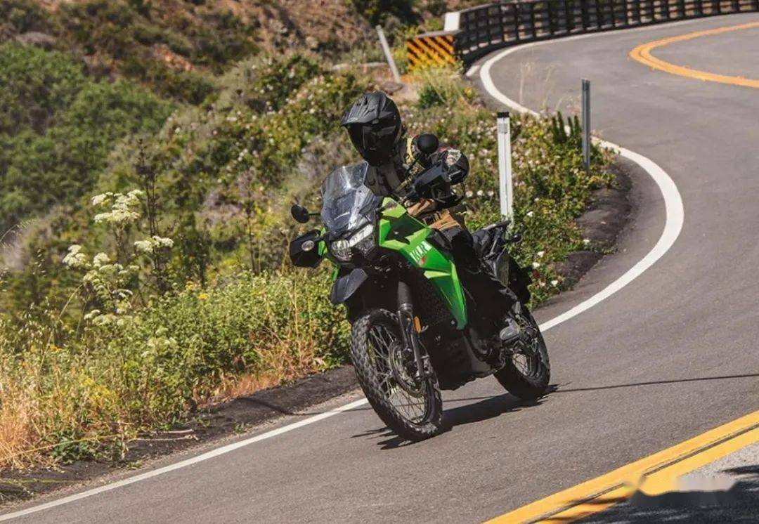 川崎 KLR 650，大单缸、硬派、无ABS，真正的硬派旅行车 | 酷乐机车_搜狐汽车_搜狐网